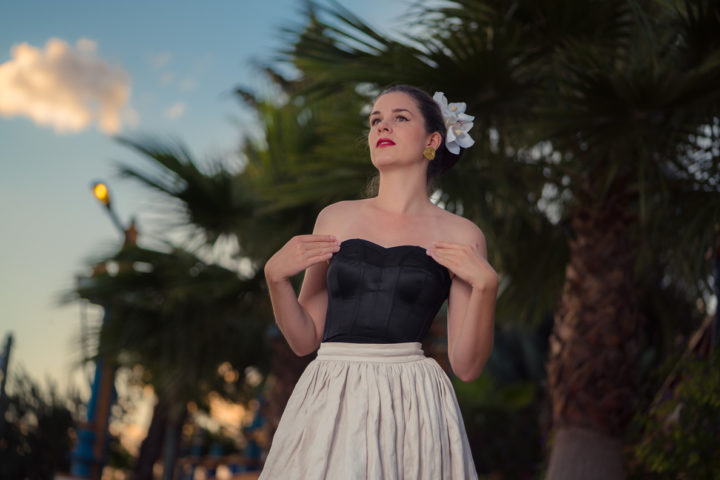 Perfekt in Form mit dem Strapless Longline Bra von Secrets in Lace