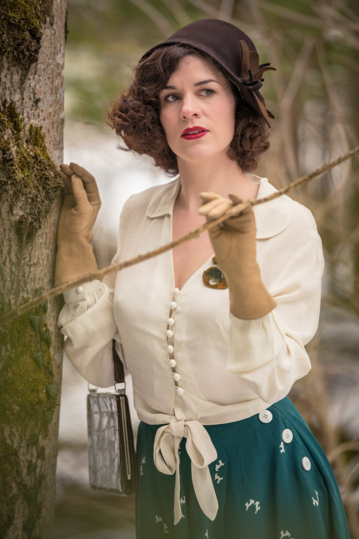 Winter ade! Ein 40er-Jahre-Outfit mit einem Swing-Rock in "Green Doggy"