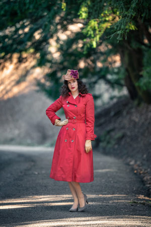 40er-Jahre-Frühlingsoutfit: Kleider, Hüte, Nylons - RetroCat