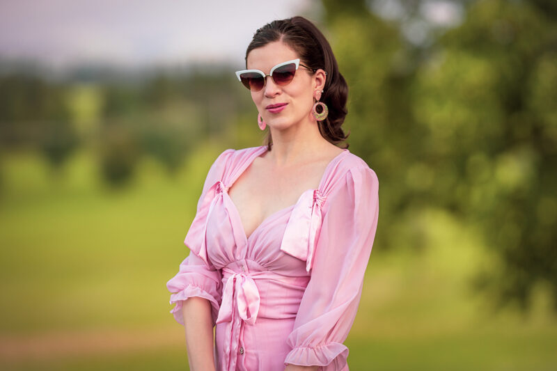 Barbie Girl: Ein Traumhaftes Outfit im Barbie-Look - RetroCat