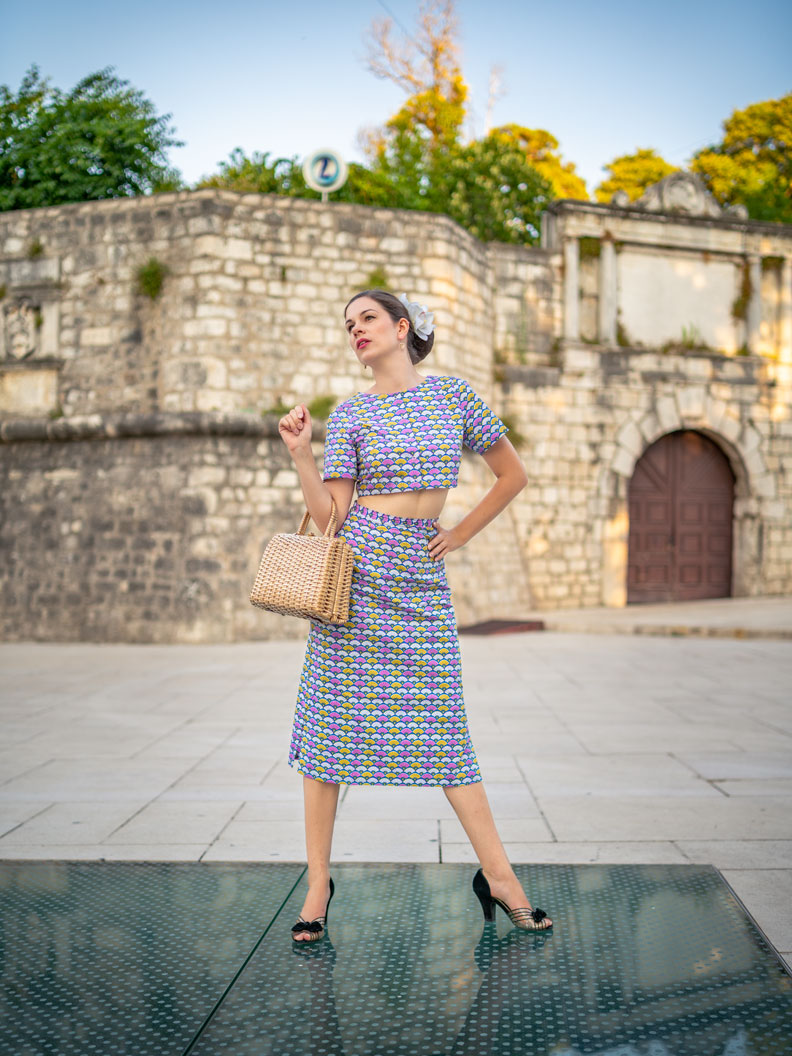 Cropped-Tops im Retro-Look versüßen uns den Sommer