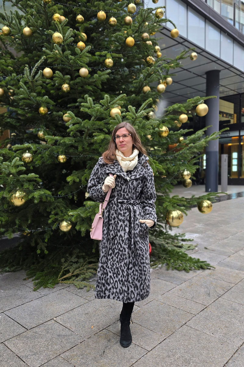 Christmas Magic & Winter Fun: My December Monthly Recap - RetroCat